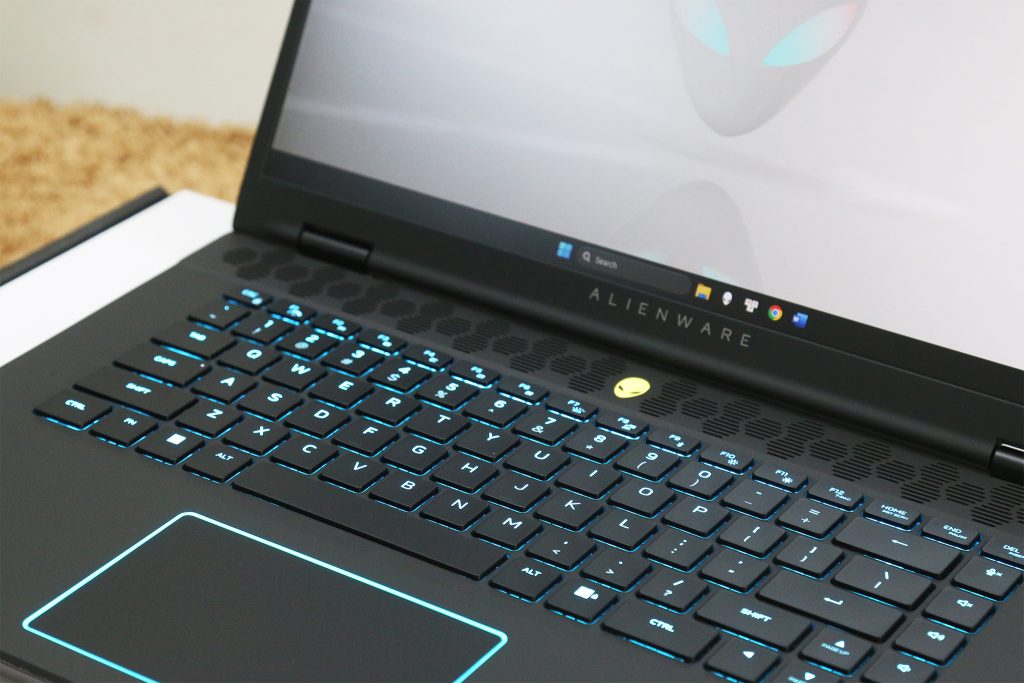 Alienware m16 R2 Core Ultra 7 - 155H - U.S.A Giá tốt tại Hà Nội