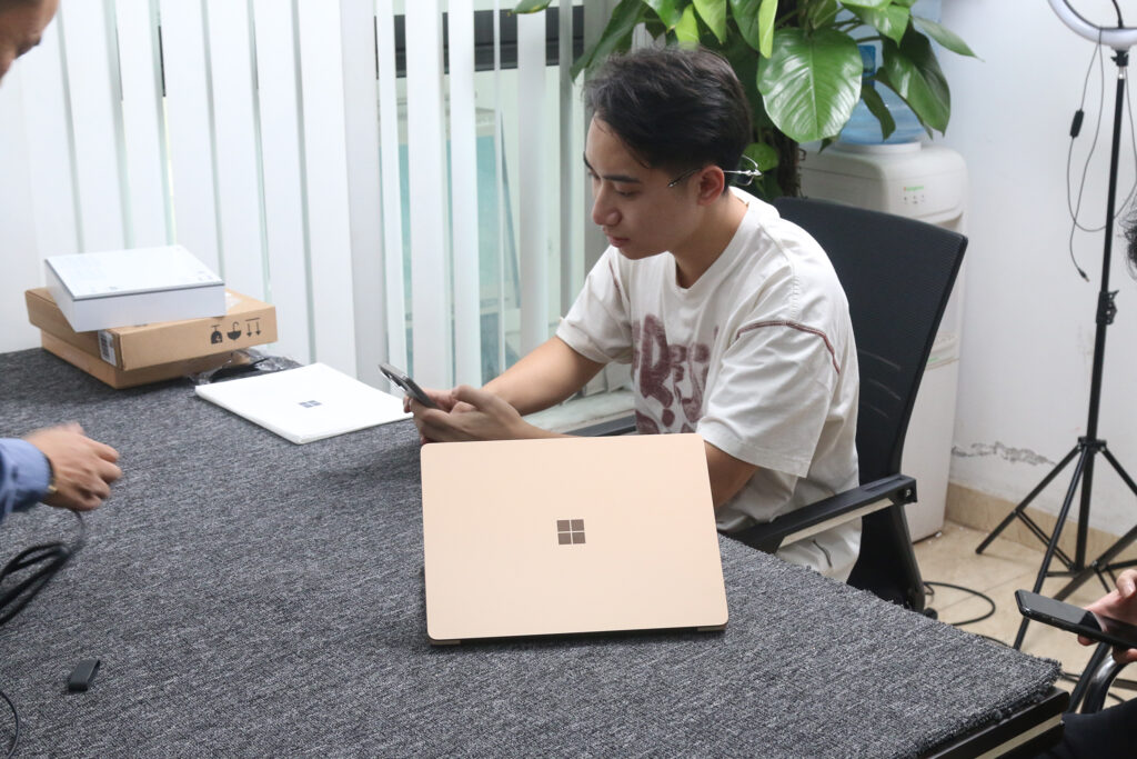 Surface Laptop 7 - Snapdragon X Plus - Brand New - Hà Nội Lab