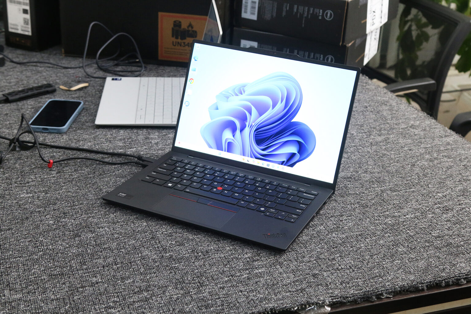 ThinkPad X1 Carbon Gen 12 - Core Ultra 7 165H -FHD - U.S.A